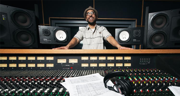 Talking “Jones Uncovered” (and new Bucks arena) with Jordan Lee ...