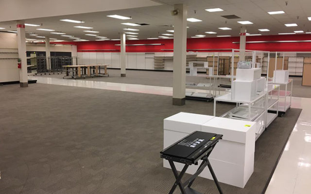 Take a look inside an "abandoned" Target in Greenfield