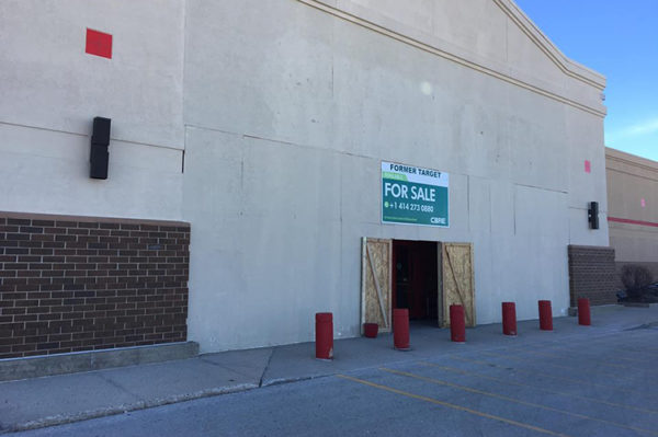 Take a look inside an "abandoned" Target in Greenfield