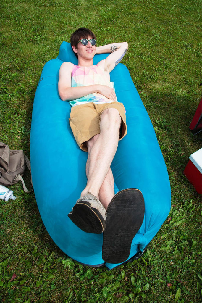 Enjoy some pictures of Milwaukee enjoying today’s solar eclipse ...
