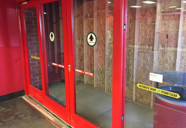 Take a look inside an "abandoned" Target in Greenfield
