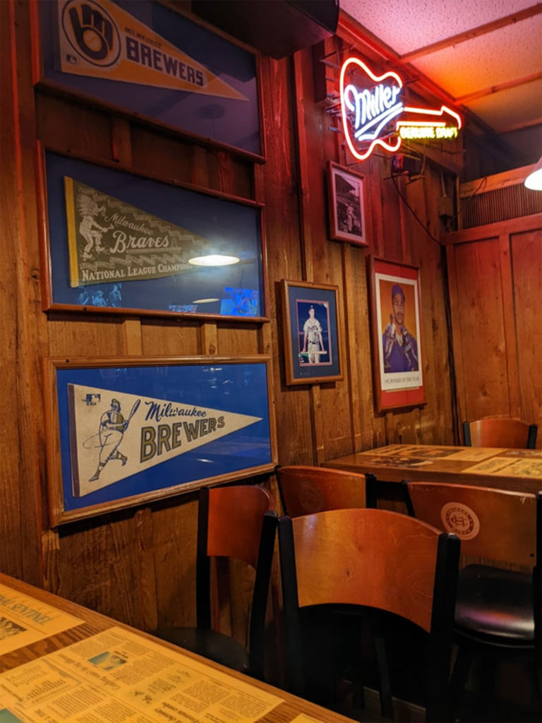 419 Friday fish frys and counting: Colonel Hart’s (Wauwatosa ...