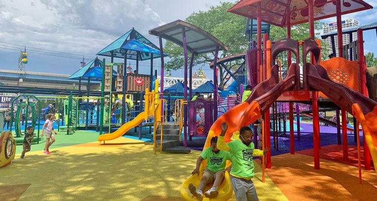 Northwestern Mutual Community Park at Henry Maier Festival Park opens ...