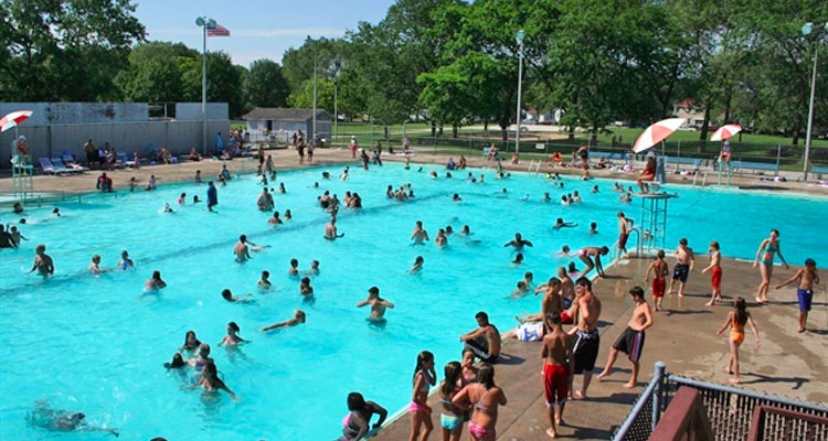 Outdoor pool and splash pad season to begin early June | Milwaukee Record