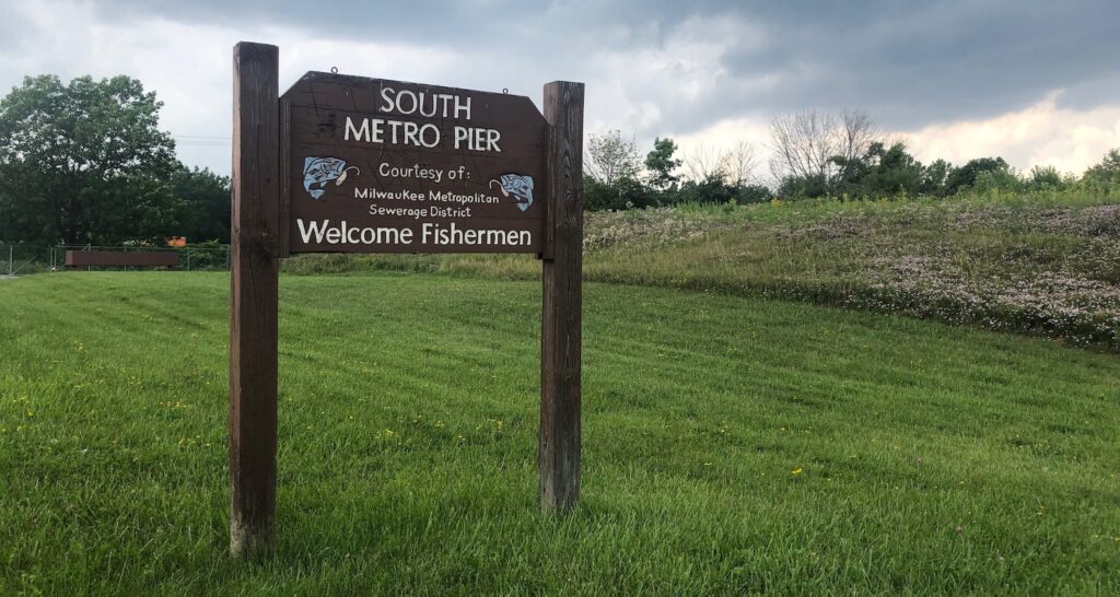 South Metro Pier is a strange, secluded, serene lakeside trail you ...