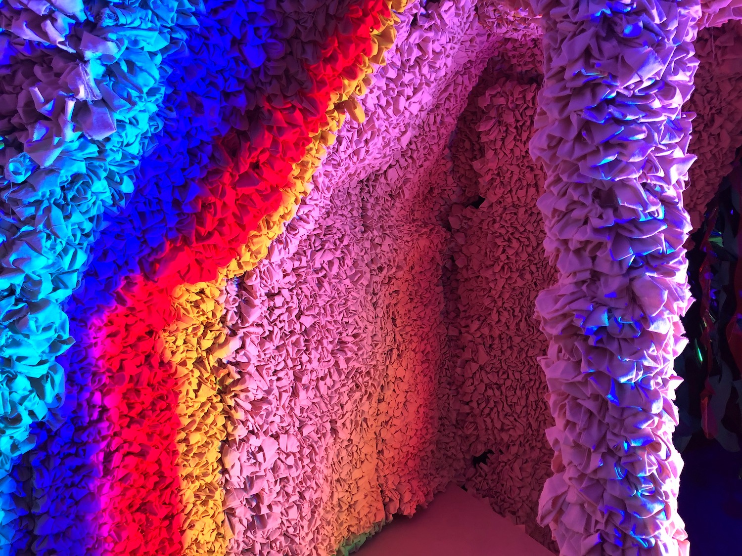 Embark on a surreal underwater expedition in immersive “Deep Lake ...