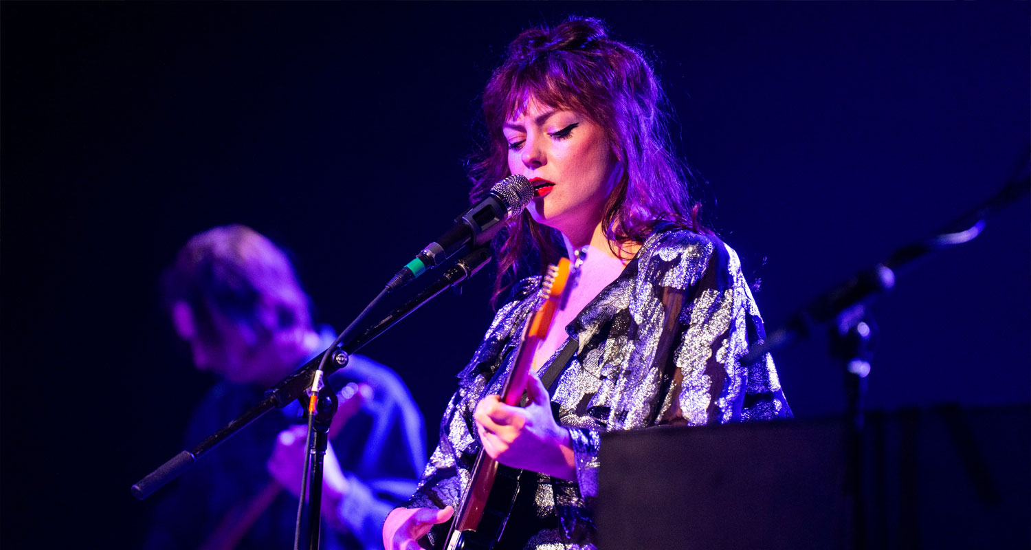 Angel Olsen gives raucous Turner Hall crowd something to cry about ...