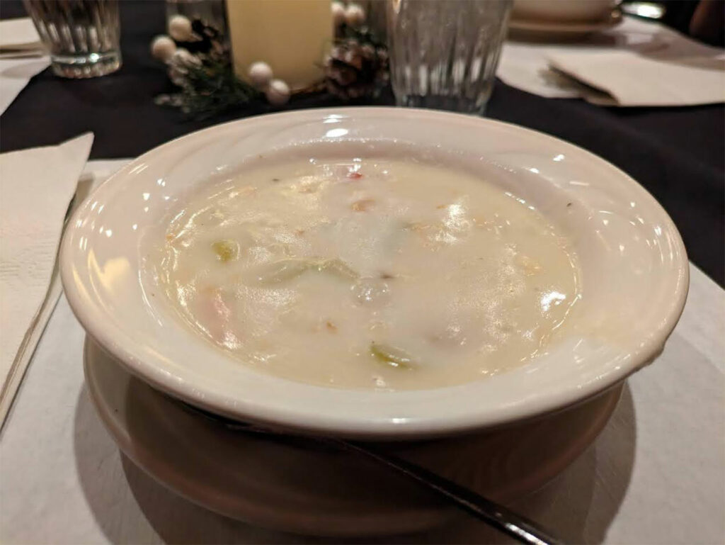 Stagecoach Inn in Fort Atkinson has perch with batter to drive for
