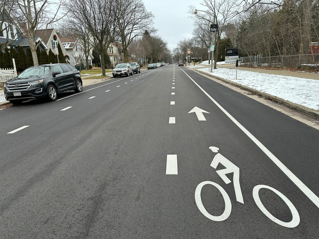 Those “insane” advisory bike lanes on Edgewood Avenue: The Milwaukee Record Review | Milwaukee ...