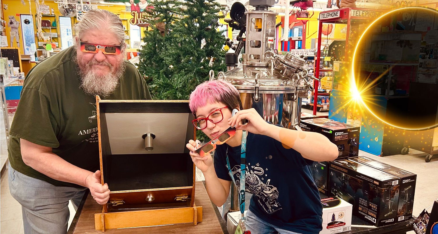 Where (and how) to safely view the solar eclipse on April 8 | Milwaukee ...