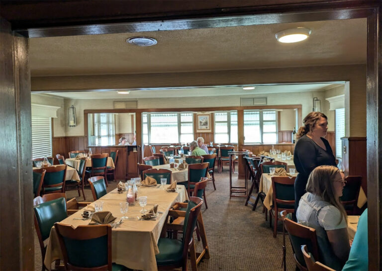 Fly to the Duck Inn in Delavan and eat all the fish you can | Milwaukee ...