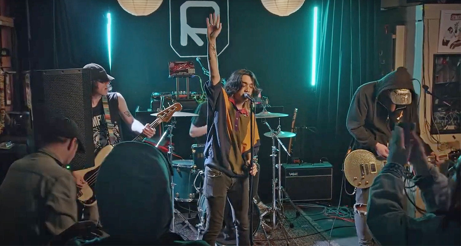 Watch Wave Chapelle, Lake Drive, Hayden, Adorner play inaugural ...