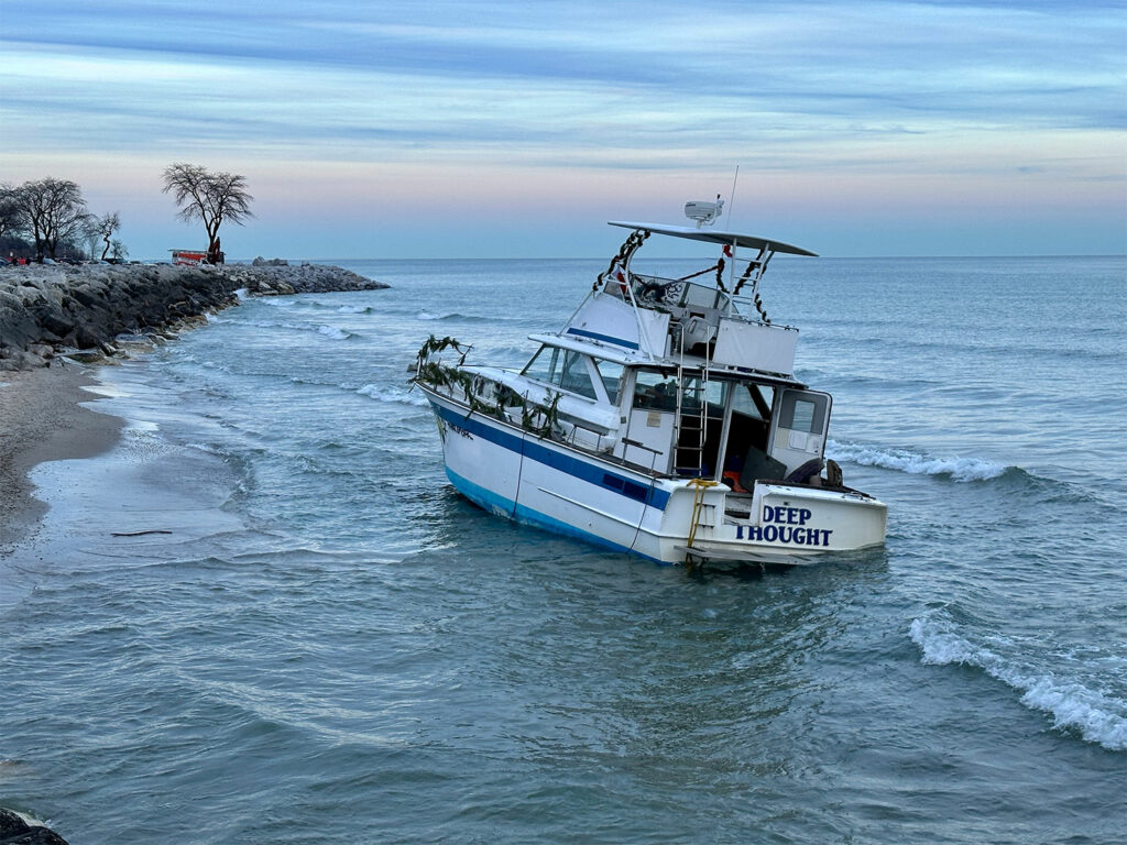 Boat still there, now moved a little | Milwaukee Record